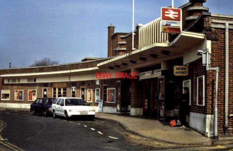 PHOTO HORSHAM RAILWAY STATION TAKEN IN FEBRUARY 1996 1848 THE ORIGINAL ...