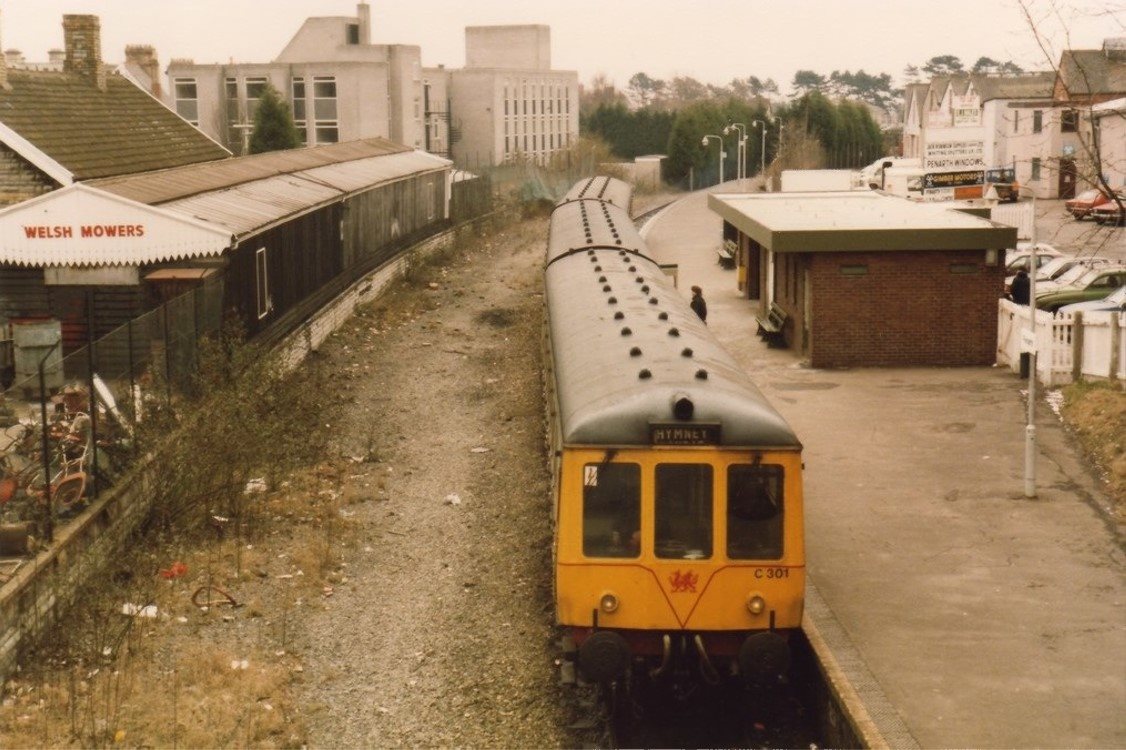 PHOTO PENARTH RAILWAY STATION SOUTH GLAMORGAN 1986 | eBay
