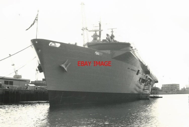 PHOTO HMS INVINCIBLE INVINCIBLE CLASS AIRCRAFT CARRIER HMS INVINCIBLE ...