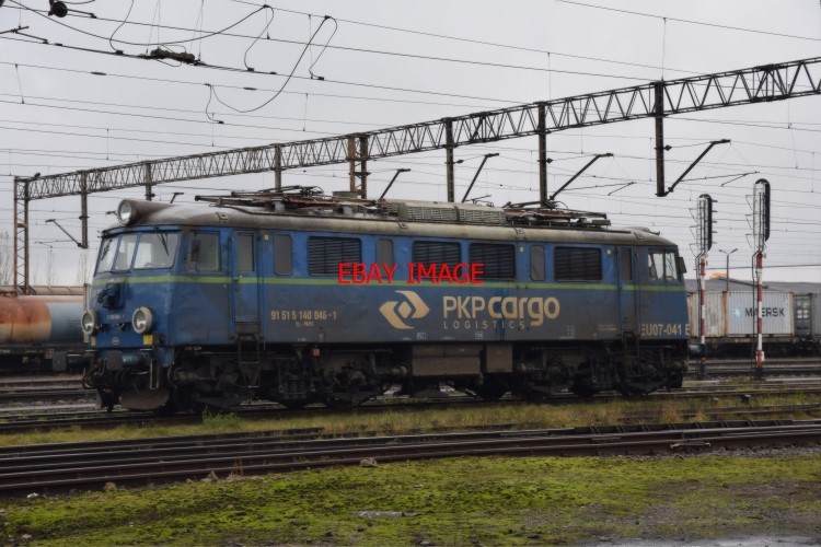 PHOTO POLISH RAILWAYS - PKP CLASS EU07 NO EU07-041E IN PKP CARGO BLUE LIVERY A | eBay