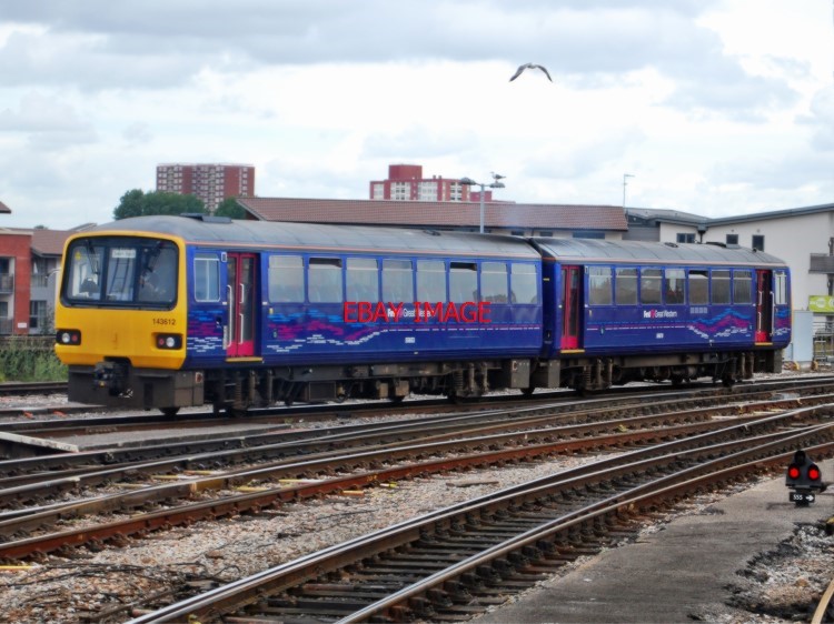 PHOTO CLASS 143 PACER 2-CAR DMU NO 143 612 VIEW 2 LEAVING BRISTOL ...