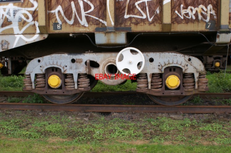 PHOTO BRITISH STEEL CORPORATION AXLE MOTION BOGIE OF JNA BOGIE BOX ...