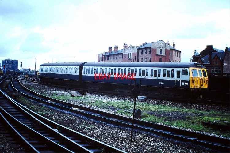 PHOTO BR LMR CLASS 504 2-CAR EMU ARRIVING AT MANCHESTER VICTORIA NOS ...