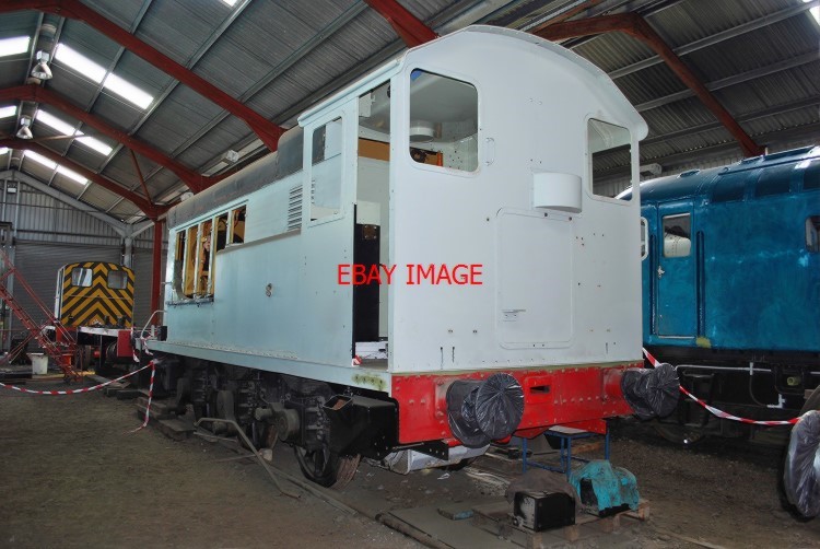 PHOTO LMS 0-6-0 SHUNTER EE/HL NO 3841 OF 1935 LMS NO 7069 THE ENGINE IS ...