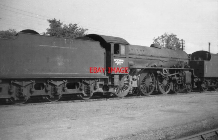 PHOTO LNER CLASS B1 LOCO NO 61264 AT WOODHAMS BARRY IN 1968 | eBay