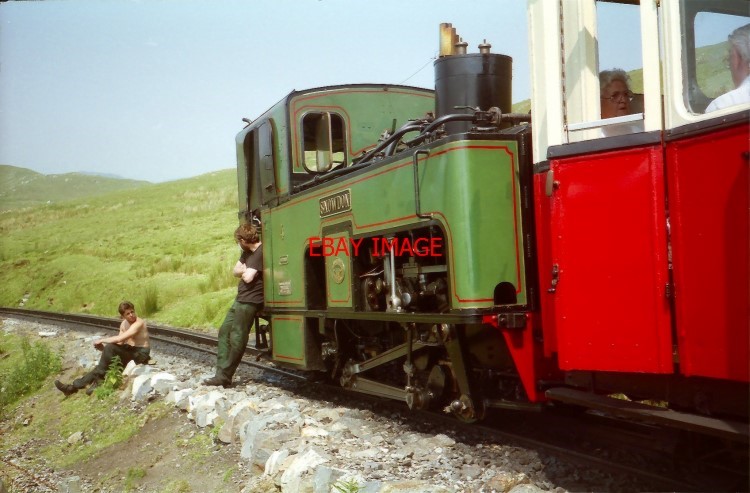 PHOTO SNOWDON MOUNTAIN RAILWAY LOCO NO 4 SNOWDON BROKEN DOWN | eBay