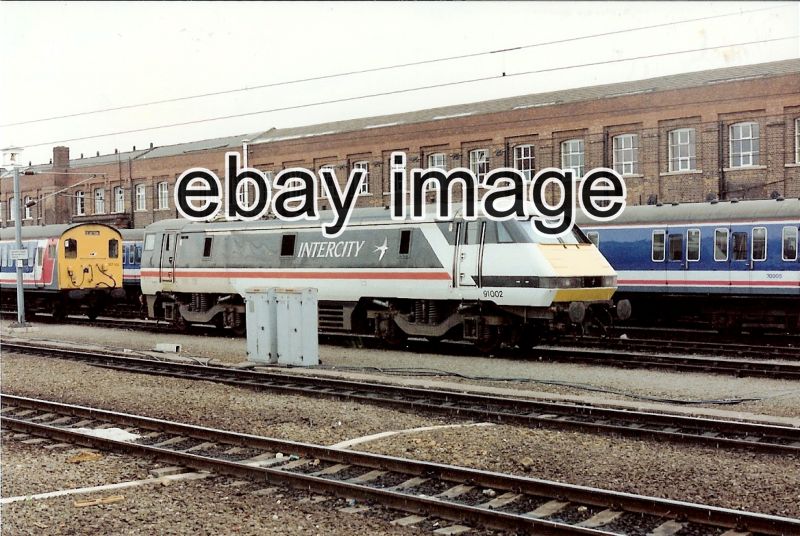 PHOTO BR ELECTRIC CLASS 91 LOCO NO 91002 | eBay