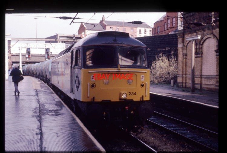 ORIGINAL 35mm SLIDE CLASS 47 LOC NO 47234 AT PRESTON STATION 1992 | eBay