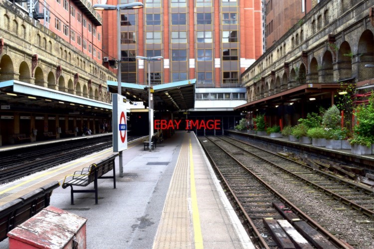 PHOTO LONDON TRANSPORT METROPOLITAN LINE BARBICAN RAILWAY STATION ...