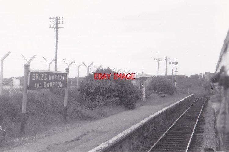 PHOTO BRIZE NORTON AND BAMPTON RAILWAY STATION (2) | eBay