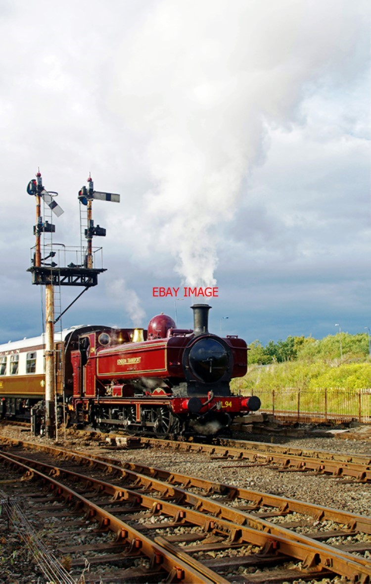 PHOTO GWR 57XX CLASS 0-6-0PT L94. LONDON TRANSPORT BOUGHT SEVERAL EX ...