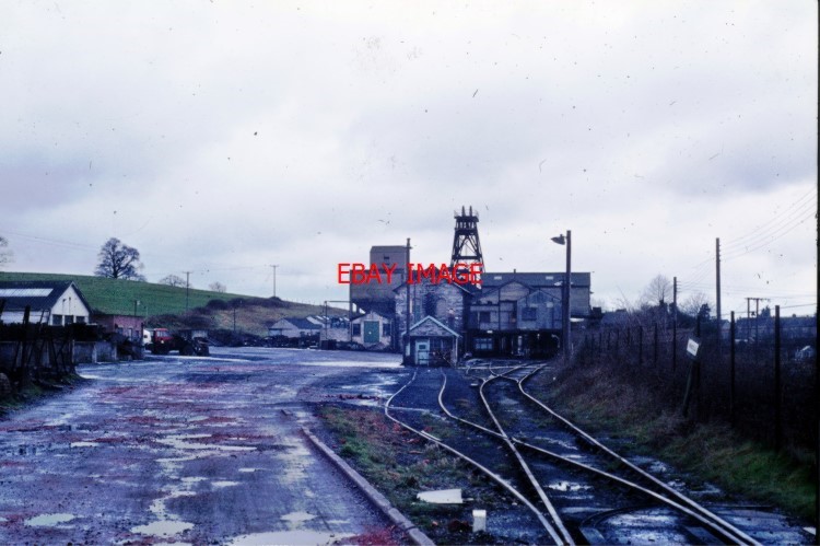PHOTO RADSTOCK LOCO SHED 1974 | eBay