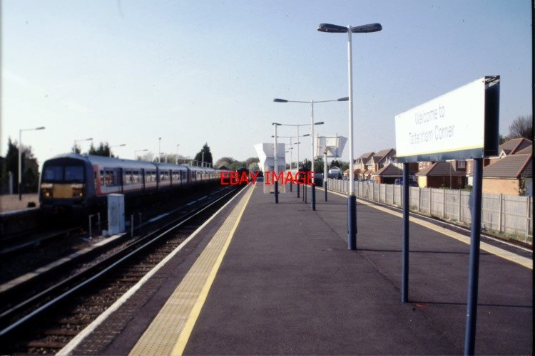PHOTO TATTENHAM CORNER RAILWAY STATION PLATFORM VIEW | eBay
