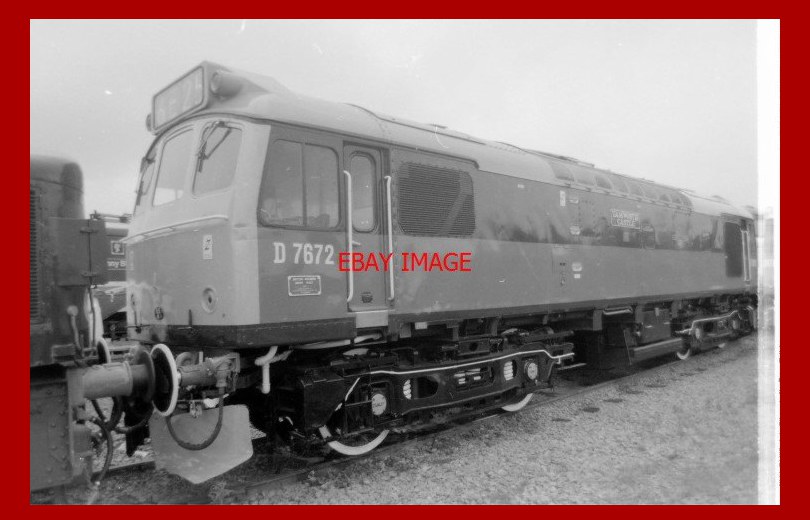 PHOTO BR CLASS 25 DIESEL LOCO NO D7672 TOP 25322 | eBay