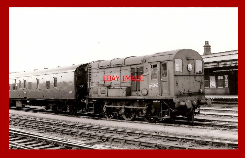 PHOTO BR CLASS 08 SHUNTER LOCO NO D3047 | eBay UK